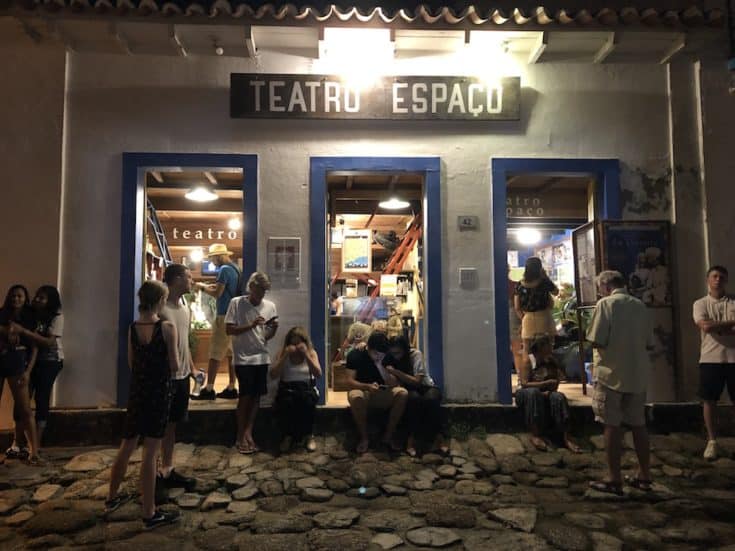 Travelogue: Our Visit to Paraty, Brazil - Boogie the Pug